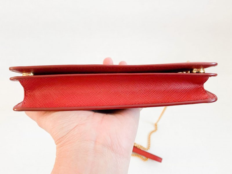 Prada Classic Logo WOC Saffiano Leather - Lyxen.se